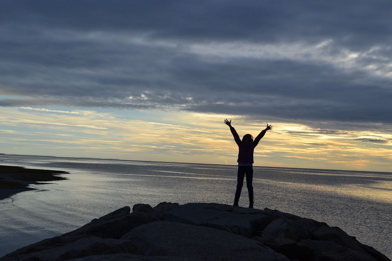 January 1, 2024 ~ Lisa Ancona-Roach ~ 3 Comments